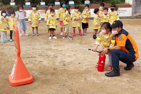 어린이 눈높이 소방안전교육…칭찬글 ‘마음훈훈’